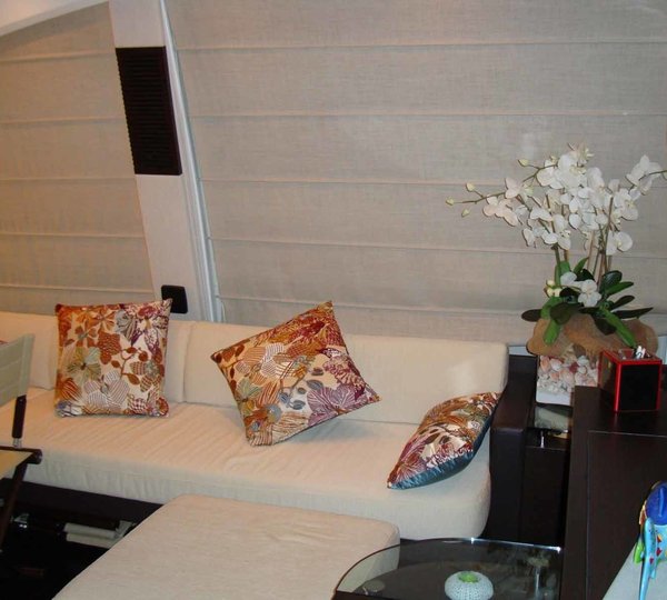 Gorgeous Azimut 105 Motor Yacht BABIECA spotted in Fort Lauderdale ...